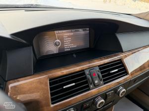 Black BMW 530 2009 in Vilnius, with an engine capacity of 3.00 L and mileage of 290 thousand km for 6650 €, photo 22 on AUTOMOTO.COM.LV