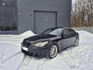 Melns BMW 530 2009 Klaipėda, ar dzinēja tilpumu 2.99 L un nobraukumu 437 tūkst. km par 6900 €, foto  vietnē AUTOMOTO.COM.LV