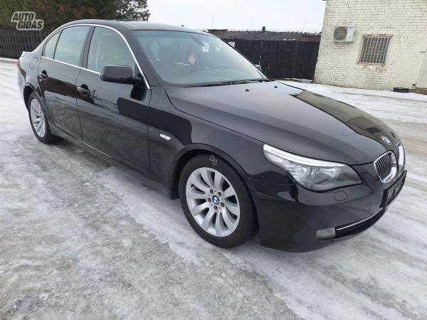 Melns BMW 530 2009 Marijampole, ar dzinēja tilpumu 3.00 L un nobraukumu 338 tūkst. km par 6350 €, foto 1 vietnē AUTOMOTO.COM.LV
