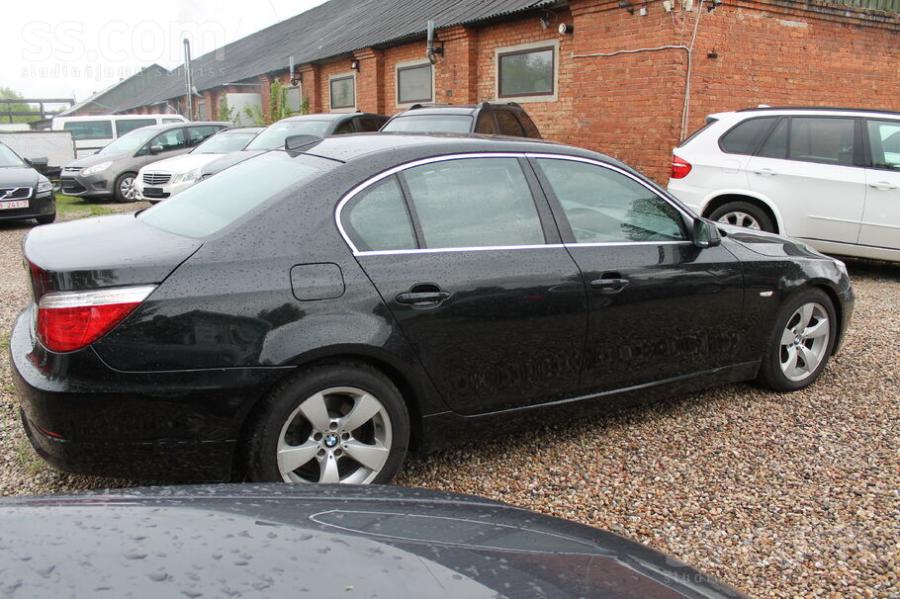Black BMW 530 2009 in Daugavpils, with an engine capacity of 3.00 L and mileage of 333 thousand km for 6090 €, photo 8 on AUTOMOTO.COM.LV
