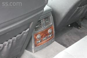 Black BMW 530 2009 in Daugavpils, with an engine capacity of 3.00 L and mileage of 333 thousand km for 6090 €, photo 17 on AUTOMOTO.COM.LV