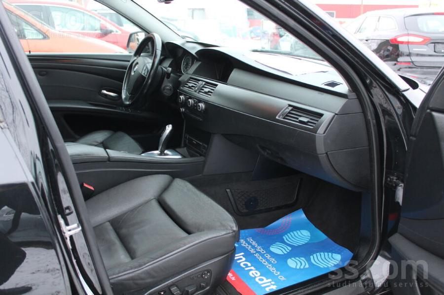 Black BMW 530 2009 in Daugavpils, with an engine capacity of 3.00 L and mileage of 333 thousand km for 6090 €, photo 18 on AUTOMOTO.COM.LV