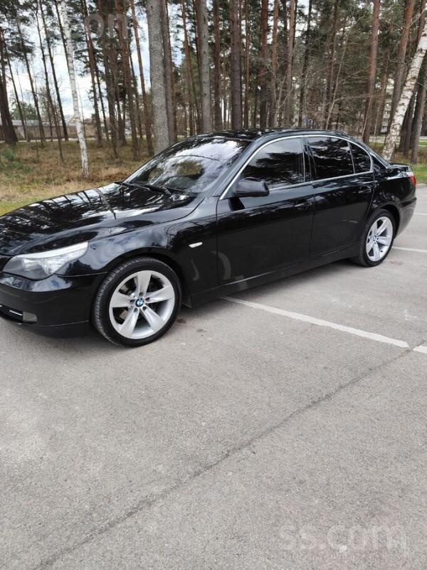Black BMW 530 2009 in Riga, with an engine capacity of 3.00 L and mileage of 340 thousand km for 8950 €, photo 1 on AUTOMOTO.COM.LV