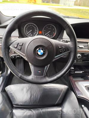 Black BMW 530 2009 in Riga, with an engine capacity of 3.00 L and mileage of 340 thousand km for 8950 €, photo 8 on AUTOMOTO.COM.LV