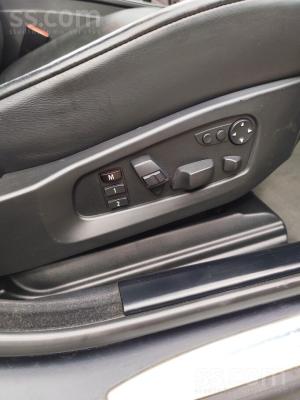 Black BMW 530 2009 in Riga, with an engine capacity of 3.00 L and mileage of 340 thousand km for 8950 €, photo 17 on AUTOMOTO.COM.LV
