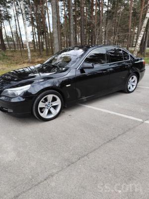 Melns BMW 530 2009 Rīga, ar dzinēja tilpumu 3.00 L un nobraukumu 340 tūkst. km par 8950 €, foto  vietnē AUTOMOTO.COM.LV