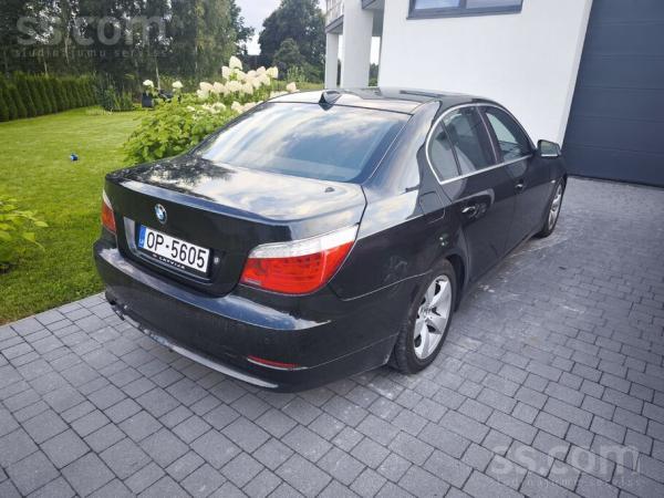 Black BMW 530 2009 in Riga, with an engine capacity of 3.00 L and mileage of 335 thousand km for 6550 €, photo 1 on AUTOMOTO.COM.LV