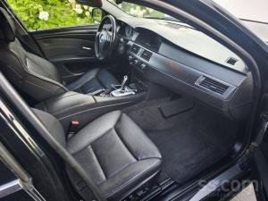 Melns BMW 530 2009 Rīga, ar dzinēja tilpumu 3.00 L un nobraukumu 335 tūkst. km par 6550 €, foto 6 vietnē AUTOMOTO.COM.LV