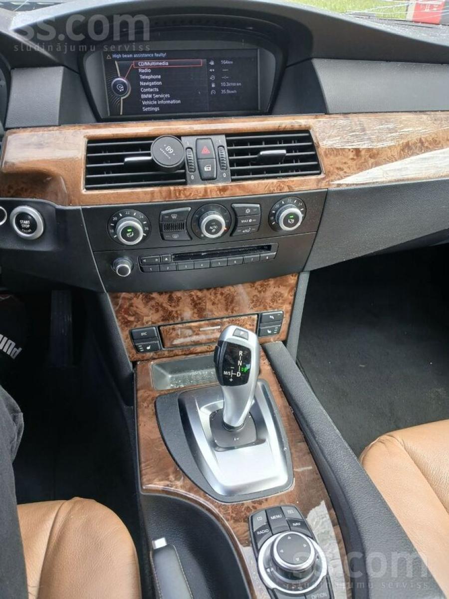 Black BMW 530 2009 in Rezekne, with an engine capacity of 3.00 L and mileage of 391 thousand km for 4000 €, photo 13 on AUTOMOTO.COM.LV