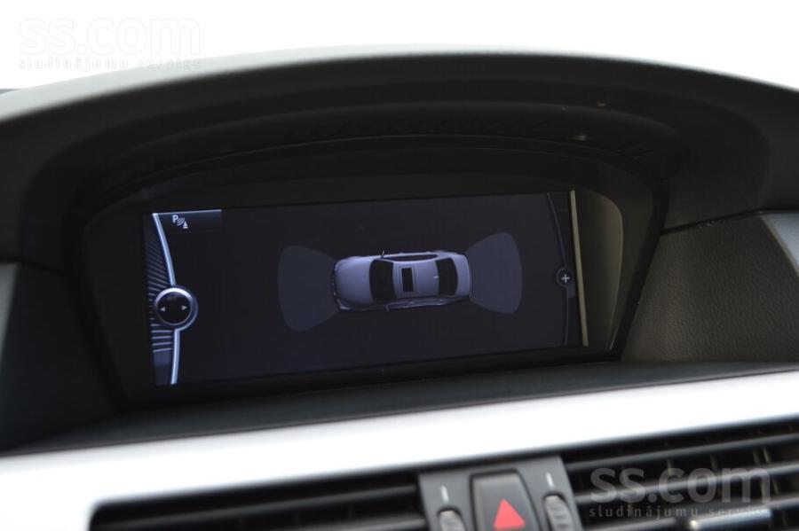Black BMW 530 2009 in Riga, with an engine capacity of 3.00 L and mileage of 337 thousand km for 7650 €, photo 21 on AUTOMOTO.COM.LV