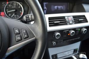 Black BMW 530 2009 in Riga, with an engine capacity of 3.00 L and mileage of 337 thousand km for 7650 €, photo 27 on AUTOMOTO.COM.LV