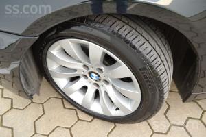 Black BMW 530 2009 in Riga, with an engine capacity of 3.00 L and mileage of 337 thousand km for 7650 €, photo 36 on AUTOMOTO.COM.LV