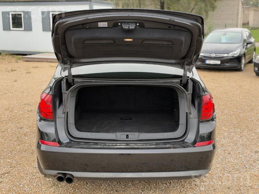 Melns BMW 530 2009 Valmiera, ar dzinēja tilpumu 3.00 L un nobraukumu 0 tūkst. km par 7490 €, foto 9 vietnē AUTOMOTO.COM.LV