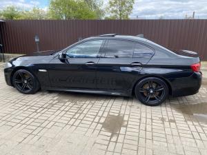 Black BMW 530 2010 in Daugavpils, with an engine capacity of 3.00 L and mileage of 265 thousand km for 15000 €, photo 7 on AUTOMOTO.COM.LV
