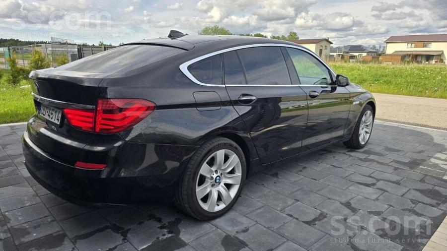 Melns BMW 530 2010 Rīga, ar dzinēja tilpumu 3.00 L un nobraukumu 281 tūkst. km par 4500 €, foto 3 vietnē AUTOMOTO.COM.LV