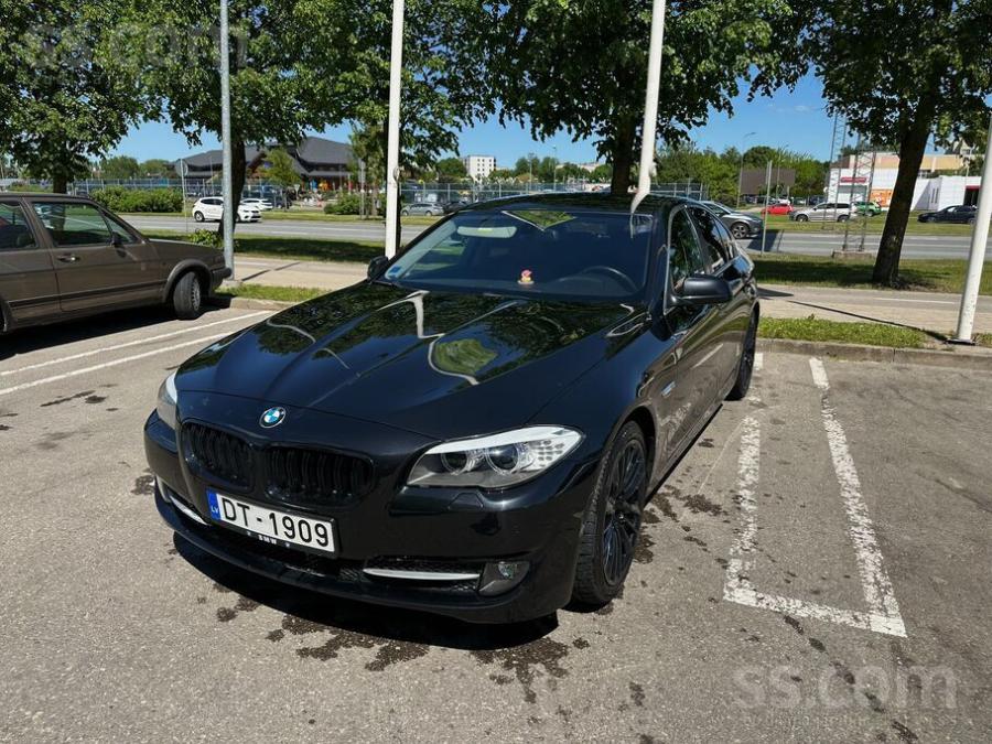 Melns BMW 530 2010 Rīga, ar dzinēja tilpumu 3.00 L un nobraukumu 289 tūkst. km par 2500 €, foto 1 vietnē AUTOMOTO.COM.LV