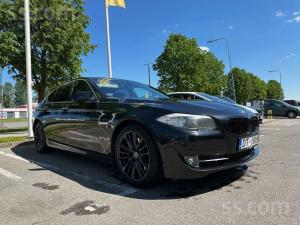 Melns BMW 530 2010 Rīga, ar dzinēja tilpumu 3.00 L un nobraukumu 289 tūkst. km par 2500 €, foto 4 vietnē AUTOMOTO.COM.LV