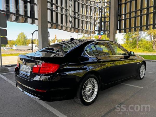 Black BMW 530 2010 in Riga, with an engine capacity of 3.00 L and mileage of 140 thousand km for 12750 €, photo 6 on AUTOMOTO.COM.LV