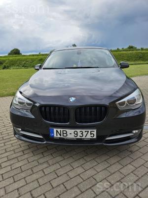 Melns BMW 530 2010 Daugavpils, ar dzinēja tilpumu 3.00 L un nobraukumu 283 tūkst. km par 9500 €, foto 2 vietnē AUTOMOTO.COM.LV