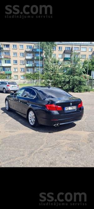 Black BMW 530 2010 in Daugavpils, with an engine capacity of 3.00 L and mileage of 420 thousand km for 6350 €, photo 4 on AUTOMOTO.COM.LV