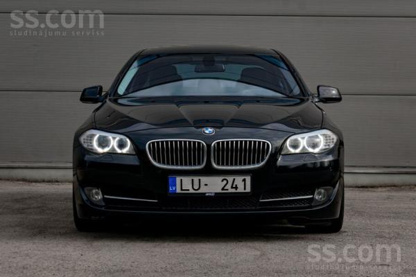 Melns BMW 530 2010 Rīga, ar dzinēja tilpumu 3.00 L un nobraukumu 0 tūkst. km par 10690 €, foto 2 vietnē AUTOMOTO.COM.LV