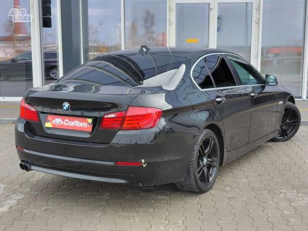Black BMW 530 2010 in Vilnius, with an engine capacity of 3.00 L and mileage of 319 thousand km for 7800 €, photo 6 on AUTOMOTO.COM.LV