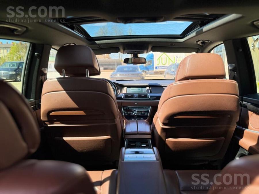 Черный БМВ 530 2010 в Екабпилс, объемом двигателя 3.00 л и пробегом 375 тыс. км за 8200 €, фото 14 на AUTOMOTO.COM.LV