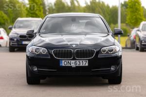 Черный БМВ 530 2010 в Елгава, объемом двигателя 3.00 л и пробегом 266 тыс. км за 6722 €, фото 4 на AUTOMOTO.COM.LV