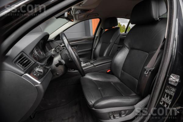 Melns BMW 530 2010 Jelgava, ar dzinēja tilpumu 3.00 L un nobraukumu 266 tūkst. km par 6722 €, foto 6 vietnē AUTOMOTO.COM.LV