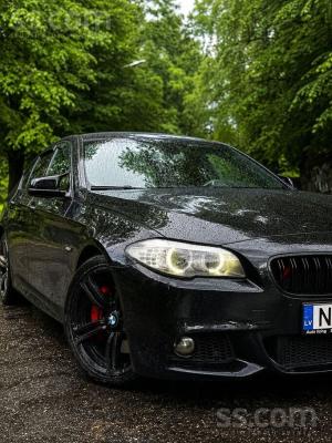 Melns BMW 530 2010 Rīga, ar dzinēja tilpumu 3.00 L un nobraukumu 353 tūkst. km par 10385 €, foto 3 vietnē AUTOMOTO.COM.LV