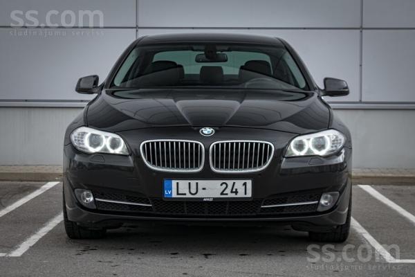 Black BMW 530 2010 in Riga, with an engine capacity of 3.00 L and mileage of 0 thousand km for 9950 €, photo 2 on AUTOMOTO.COM.LV