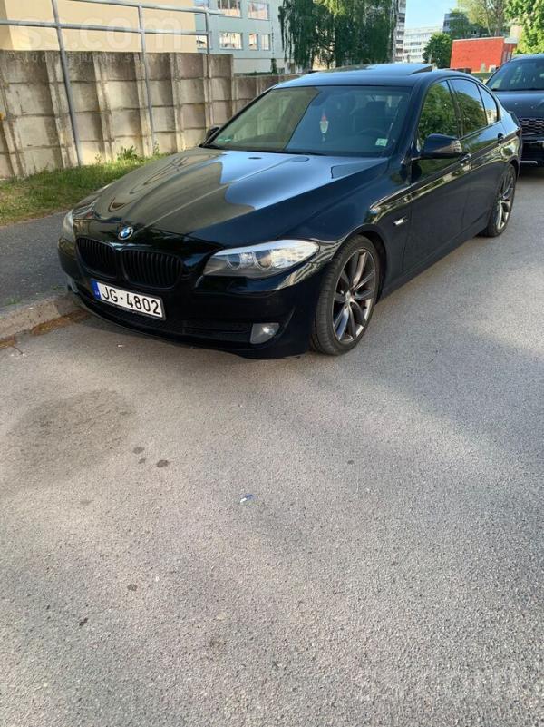 Melns BMW 530 2010 Liepāja, ar dzinēja tilpumu 3.00 L un nobraukumu 246 tūkst. km par 9200 €, foto 2 vietnē AUTOMOTO.COM.LV
