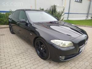 Melns BMW 530 2010 Rīga, ar dzinēja tilpumu 3.00 L un nobraukumu 320 tūkst. km par 8750 €, foto  vietnē AUTOMOTO.COM.LV
