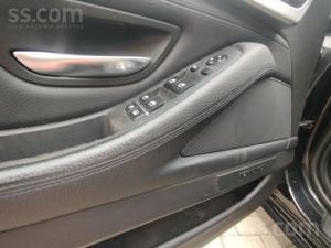 Melns BMW 530 2010 Rīga, ar dzinēja tilpumu 3.00 L un nobraukumu 320 tūkst. km par 8750 €, foto 12 vietnē AUTOMOTO.COM.LV