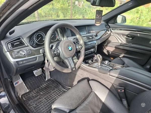 Черный БМВ 530 2010 в Укмерге, объемом двигателя 3.00 л и пробегом 357 тыс. км за 11000 €, фото 5 на AUTOMOTO.COM.LV