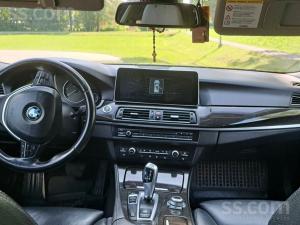 Black BMW 530 2010 in Riga, with an engine capacity of 3.00 L and mileage of 251 thousand km for 9195 €, photo 5 on AUTOMOTO.COM.LV