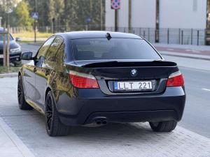 Melns BMW 530 2010 Viļņa, ar dzinēja tilpumu 2.99 L un nobraukumu 398 tūkst. km par 7500 €, foto 13 vietnē AUTOMOTO.COM.LV