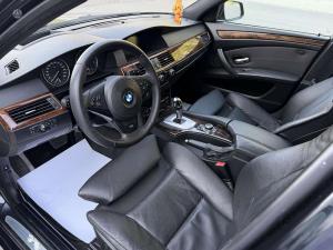 Melns BMW 530 2010 Viļņa, ar dzinēja tilpumu 2.99 L un nobraukumu 398 tūkst. km par 7500 €, foto 18 vietnē AUTOMOTO.COM.LV