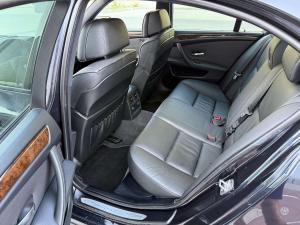 Melns BMW 530 2010 Viļņa, ar dzinēja tilpumu 2.99 L un nobraukumu 398 tūkst. km par 7500 €, foto 32 vietnē AUTOMOTO.COM.LV
