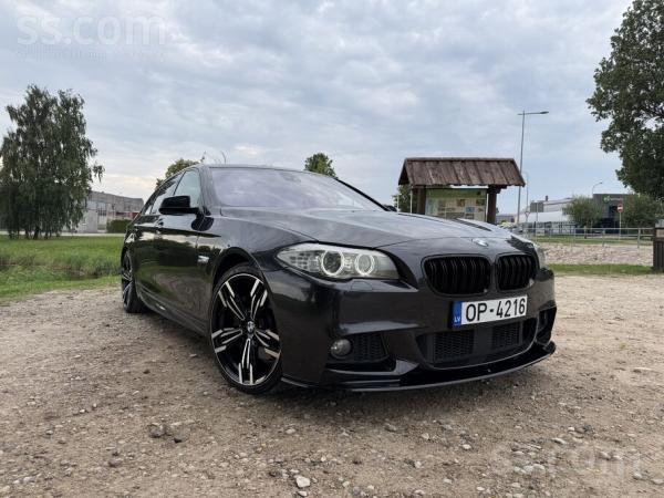 Black BMW 530 2010 in Liepaja, with an engine capacity of 3.00 L and mileage of 279 thousand km for 13000 €, photo 1 on AUTOMOTO.COM.LV