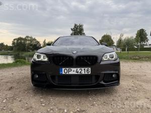 Black BMW 530 2010 in Liepaja, with an engine capacity of 3.00 L and mileage of 279 thousand km for 13000 €, photo 3 on AUTOMOTO.COM.LV