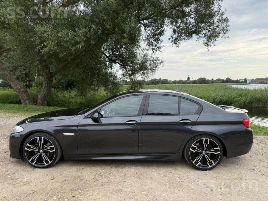 Black BMW 530 2010 in Liepaja, with an engine capacity of 3.00 L and mileage of 279 thousand km for 13000 €, photo 5 on AUTOMOTO.COM.LV