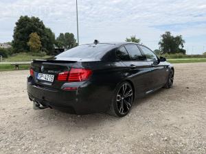 Black BMW 530 2010 in Liepaja, with an engine capacity of 3.00 L and mileage of 279 thousand km for 13000 €, photo 8 on AUTOMOTO.COM.LV