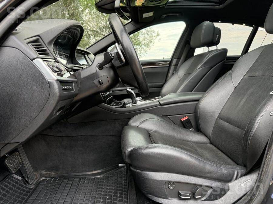 Black BMW 530 2010 in Liepaja, with an engine capacity of 3.00 L and mileage of 279 thousand km for 13000 €, photo 12 on AUTOMOTO.COM.LV