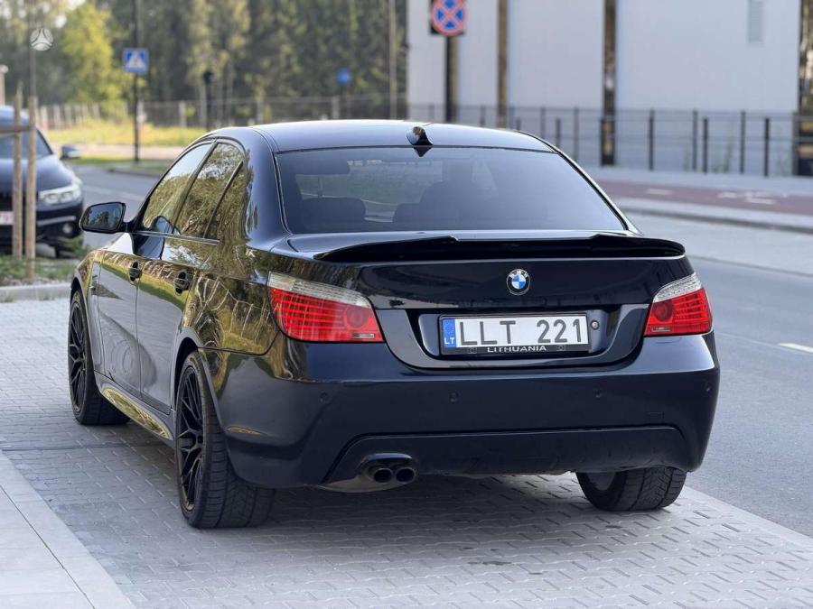 Melns BMW 530 2010 Viļņa, ar dzinēja tilpumu 2.99 L un nobraukumu 398 tūkst. km par 7490 €, foto 17 vietnē AUTOMOTO.COM.LV