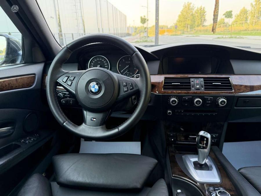 Melns BMW 530 2010 Viļņa, ar dzinēja tilpumu 2.99 L un nobraukumu 398 tūkst. km par 7490 €, foto 23 vietnē AUTOMOTO.COM.LV