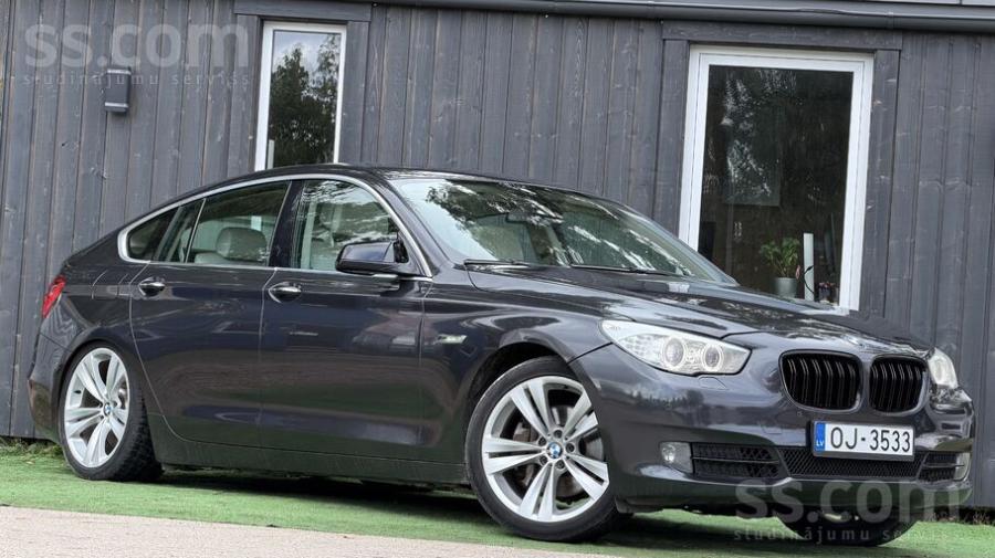 Black BMW 530 2010 in Riga, with an engine capacity of 3.00 L and mileage of 342 thousand km for 6950 €, photo 3 on AUTOMOTO.COM.LV