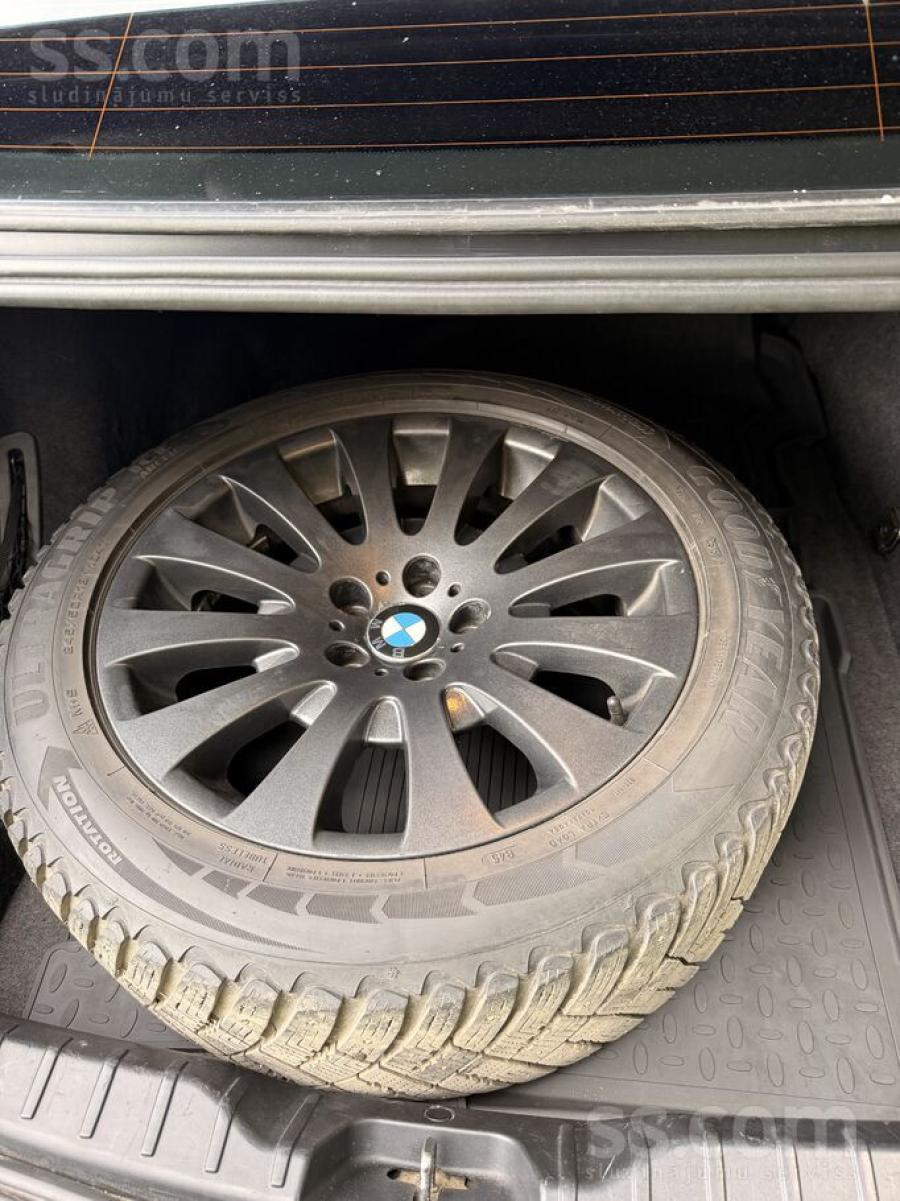 Melns BMW 530 2010 Tukums, ar dzinēja tilpumu 3.00 L un nobraukumu 296 tūkst. km par 10000 €, foto 18 vietnē AUTOMOTO.COM.LV
