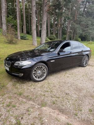 Melns BMW 530 2010 Tukums, ar dzinēja tilpumu 3.00 L un nobraukumu 296 tūkst. km par 10000 €, foto 19 vietnē AUTOMOTO.COM.LV