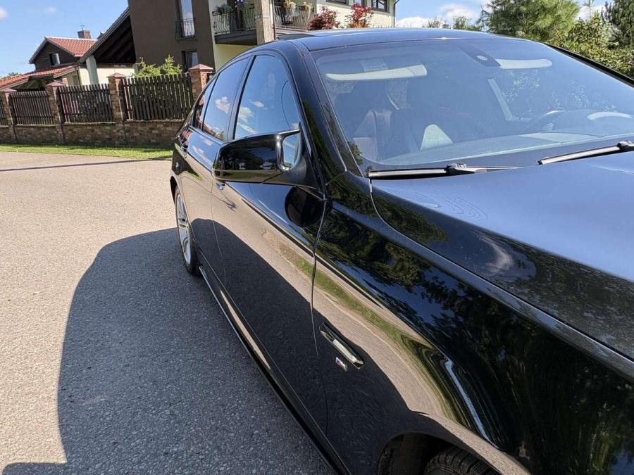 Melns BMW 530 2010 Viļņa, ar dzinēja tilpumu 3.00 L un nobraukumu 300 tūkst. km par 9350 €, foto 11 vietnē AUTOMOTO.COM.LV